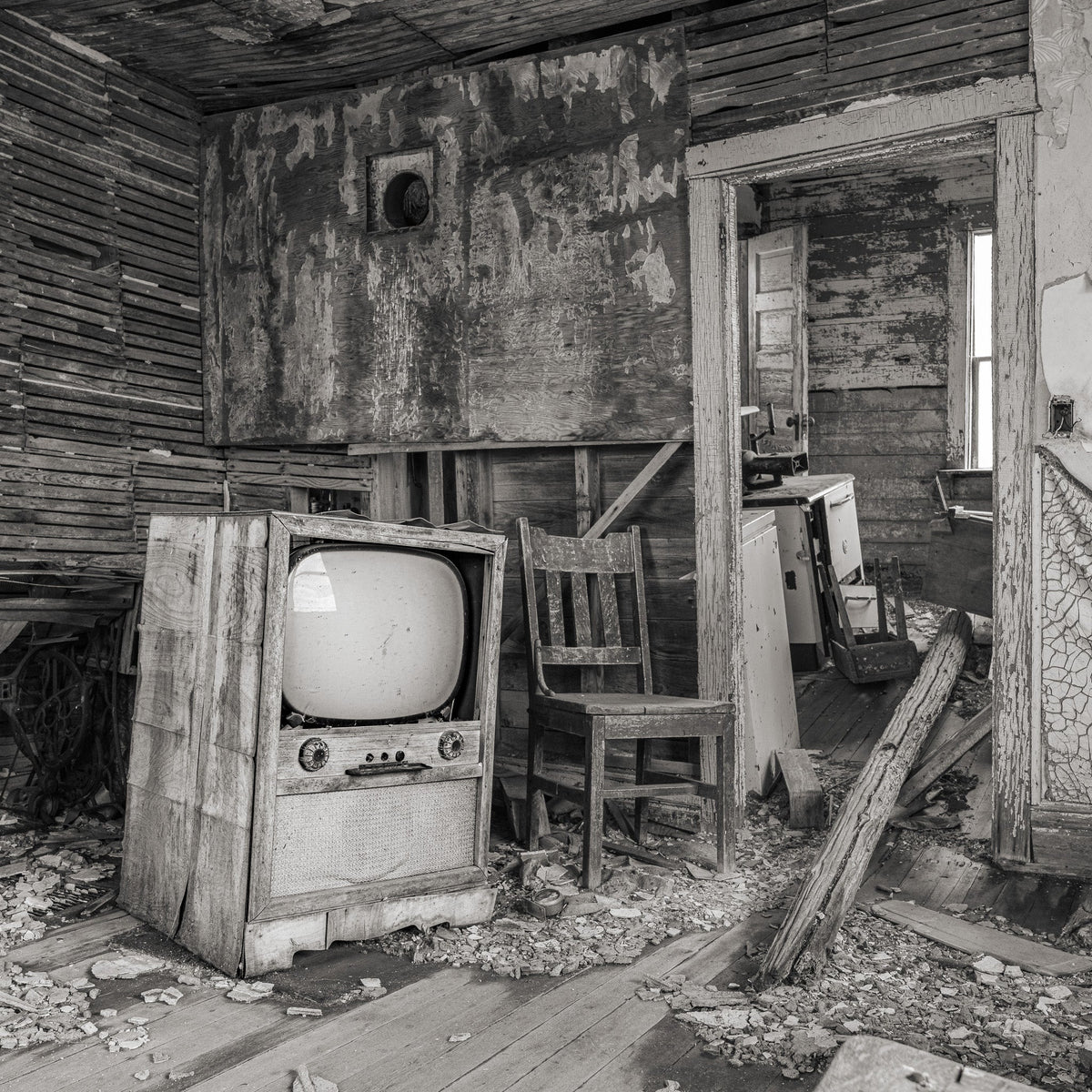 Vintage Farmhouse Interior Wall Art from Saskatchewan – Dan Kosmayer ...
